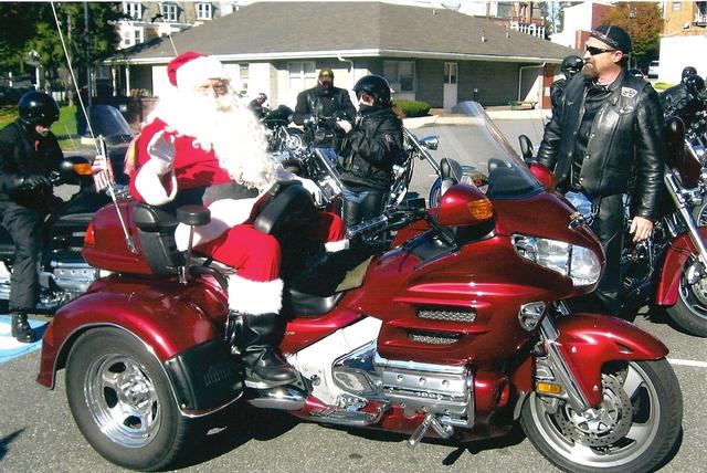 Bros Toy Run to Reading Childrens Home 2010 - Red Knights Pennsylvania ...